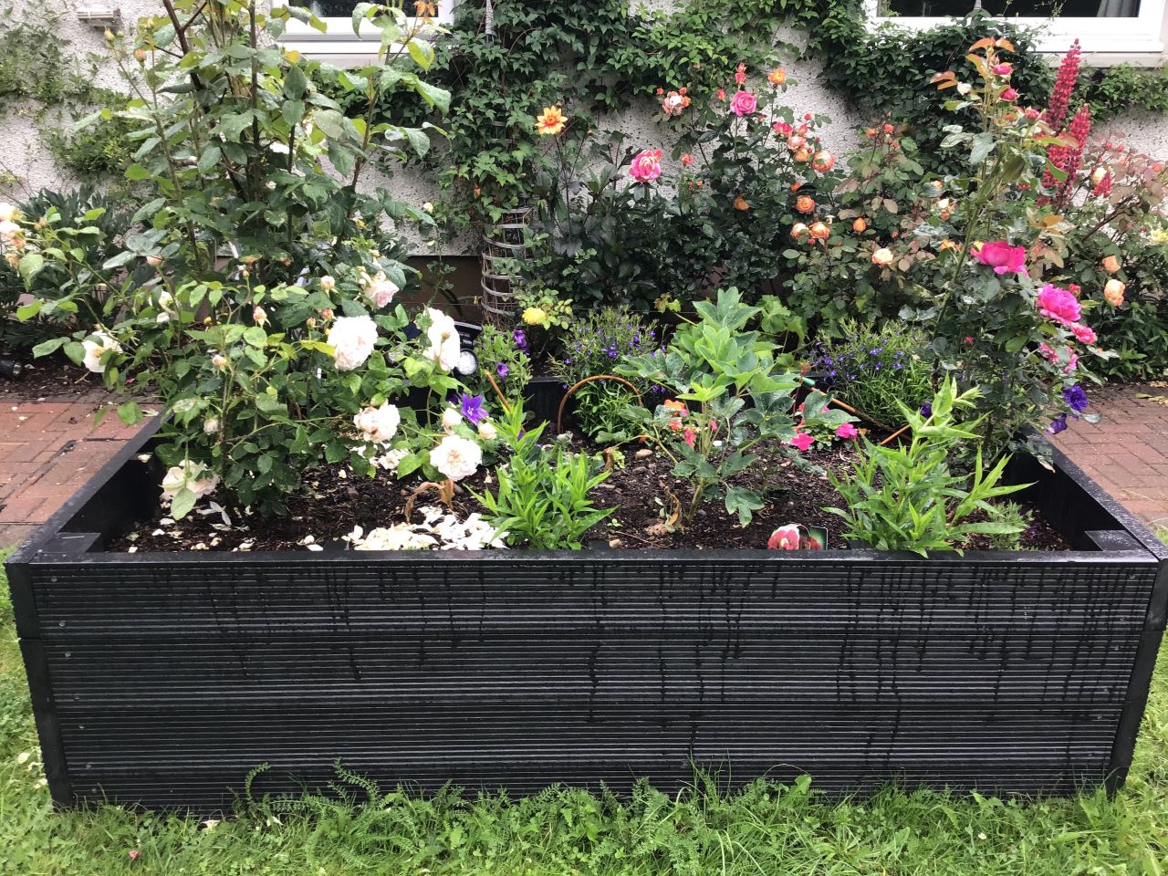 Gorgeous Recycled Plastic for Your Gardens - British Recycled Plastic